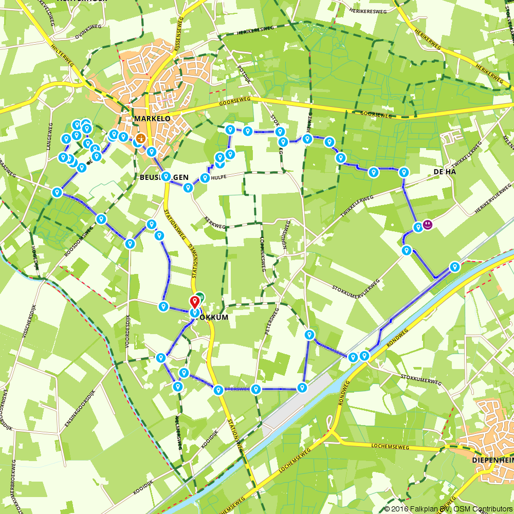 389861 Walking through Stokkum-Markelo