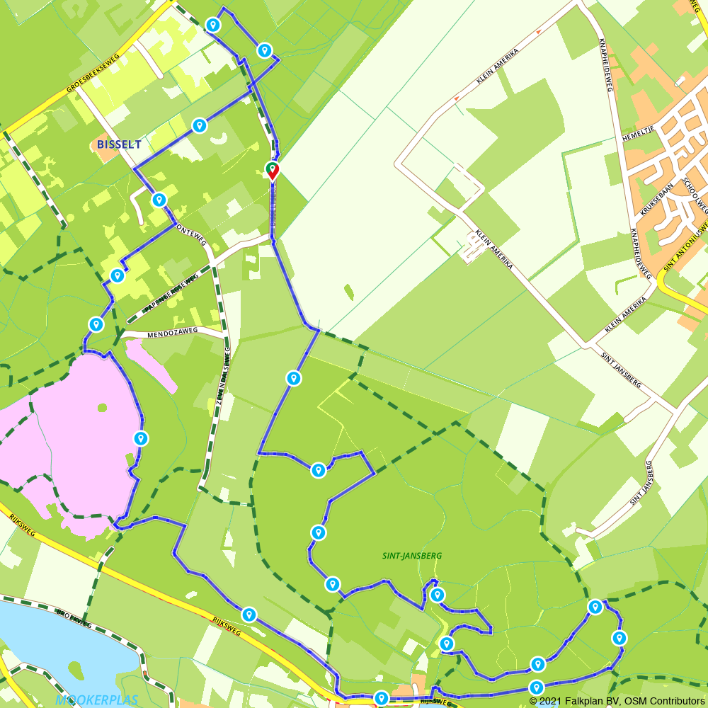 Walking through the woods near Mook and Groesbeek - Berg en Dal ...